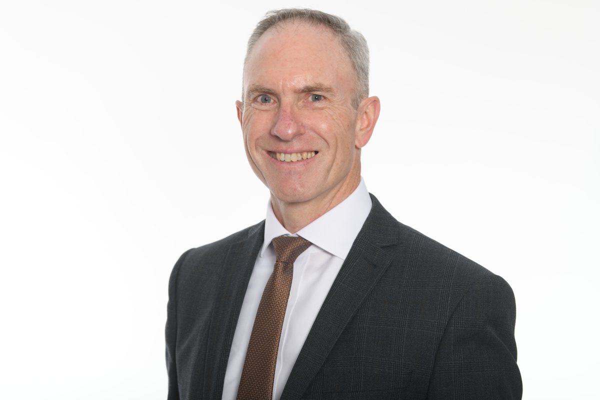 Neil Hewitt | Resolution